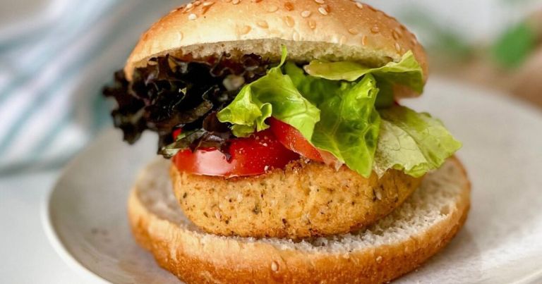 Dale un giro saludable a tus comidas: Hamburguesas veganas de garbanzos ...