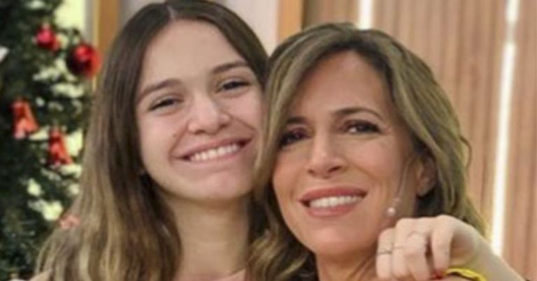 La ascendente carrera musical de la hija de Sandra Borghi: Josefina ...