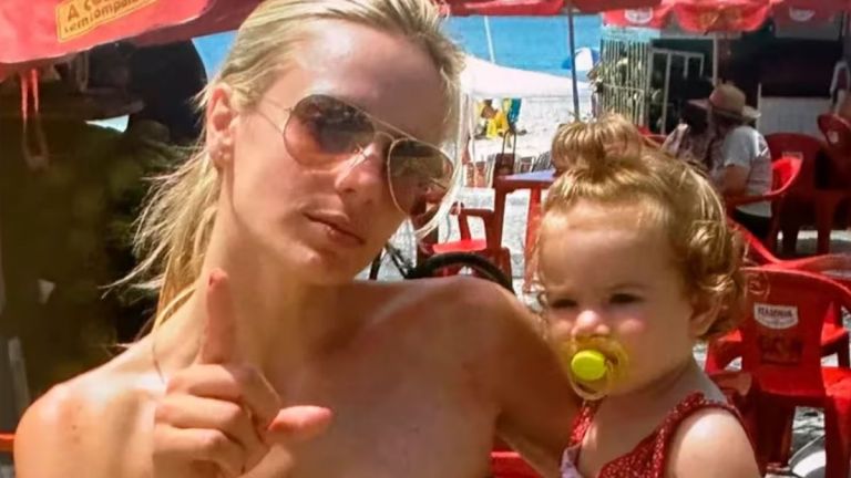 La hermosa evolución de Charo, la hija de Julieta Cardinali y Andrés ...