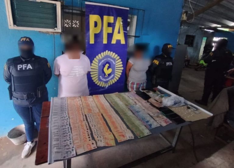 Policía Federal detuvo a un hombre con cocaína en una terminal del Alto ... Policía Federal detuvo a un hombre con cocaína en una terminal del Alto ...