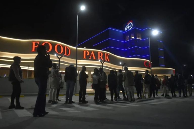 Inauguró el nuevo Casino del Río en Viedma y genera gran expectativa ...