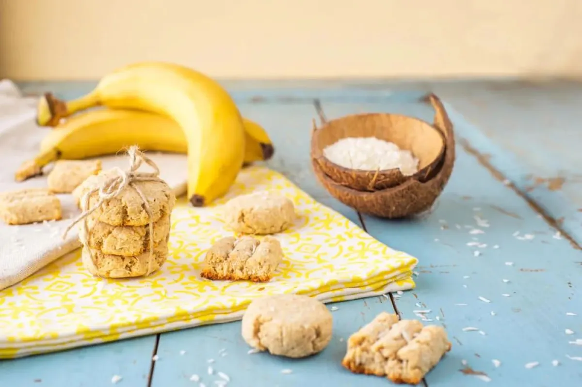 Cómo hacer cookies de banana y coco sin horno y con solo 3 ingredientes ...